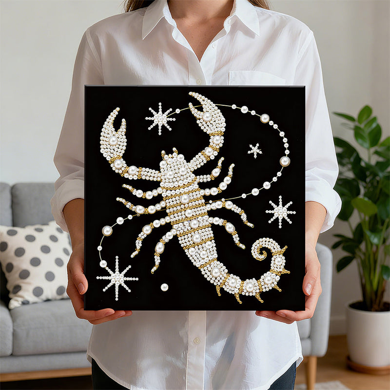 5D Diamond Painting Pearl Painting - A Scorpion in the Darkness ...